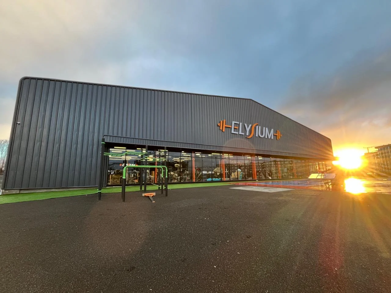 Elysium Arena: El Carmen | Elysium.cl